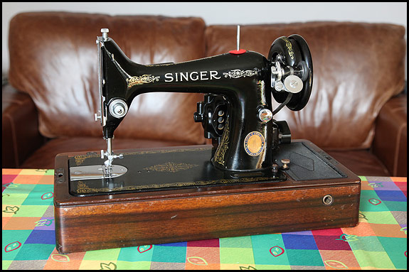 Singer knee lever sewing machines | oldsingersewingmachineblog