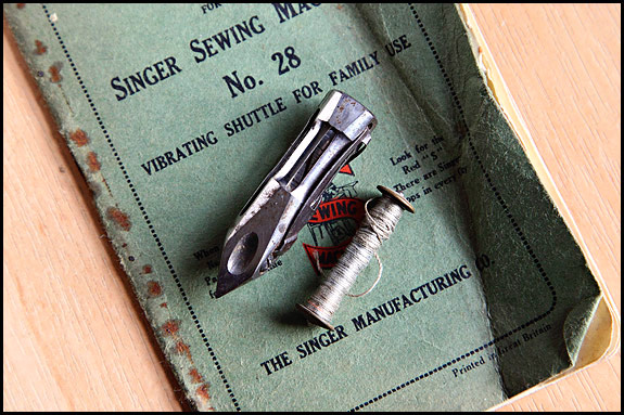 Vibrating Shuttle | oldsingersewingmachineblog
