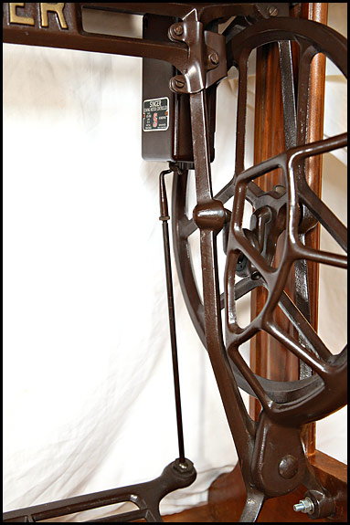 The Singer convertible treadle base and motor controller 194386 ...
